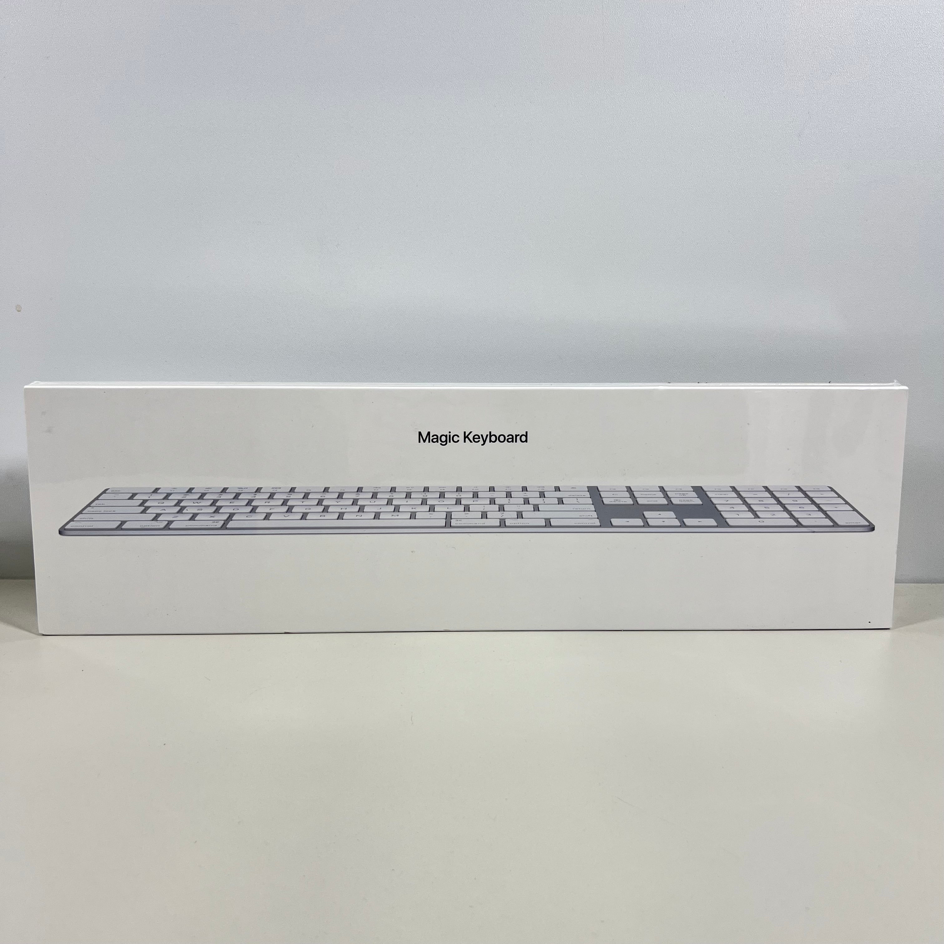 Apple Magic Keyboard with Numeric Keypad – Green Collect